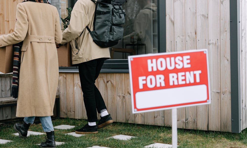 What Is an Advantage of Renting a Place to Live? – Reportingly